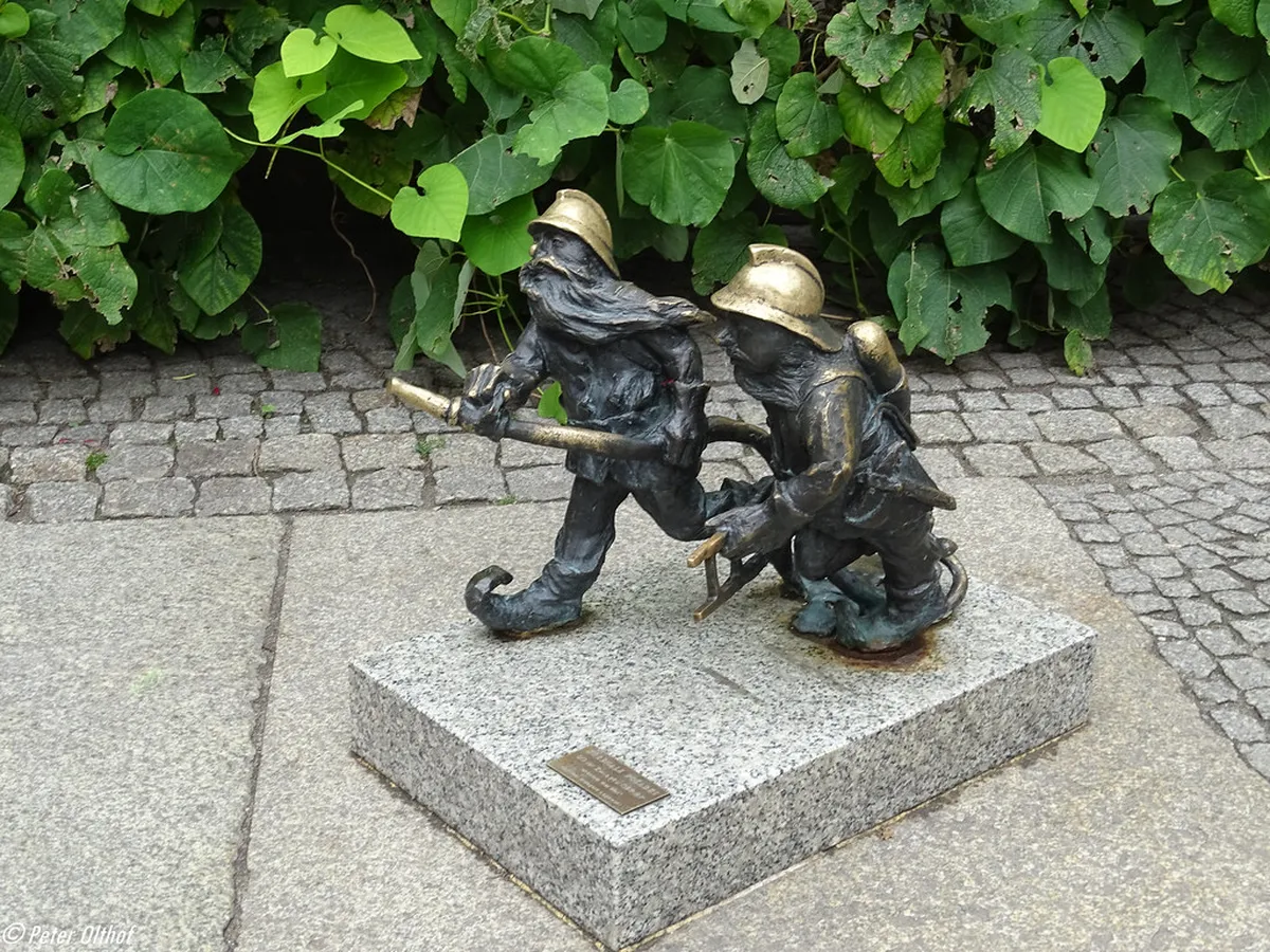 Dwarfs of Wrocław Map: Your Guide to Finding Every Krasnal in 2026
