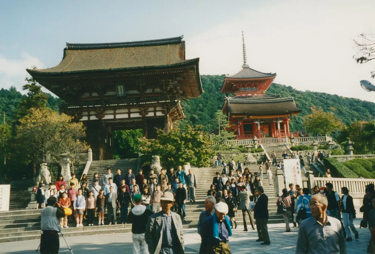 Kiyomizu-dera Temple Kyoto: 10 Best Views & 2026 Guide