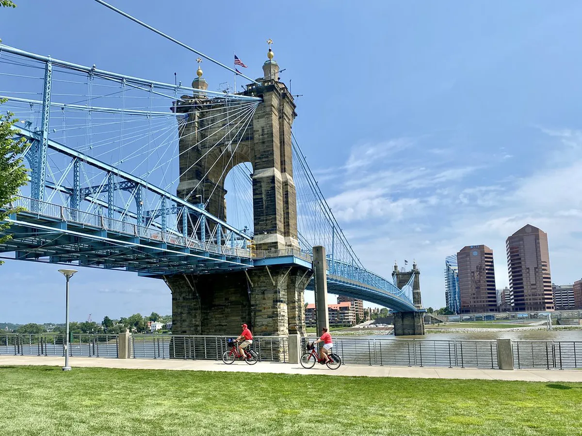 Smale Riverfront Park One Day Itinerary: Best Tips