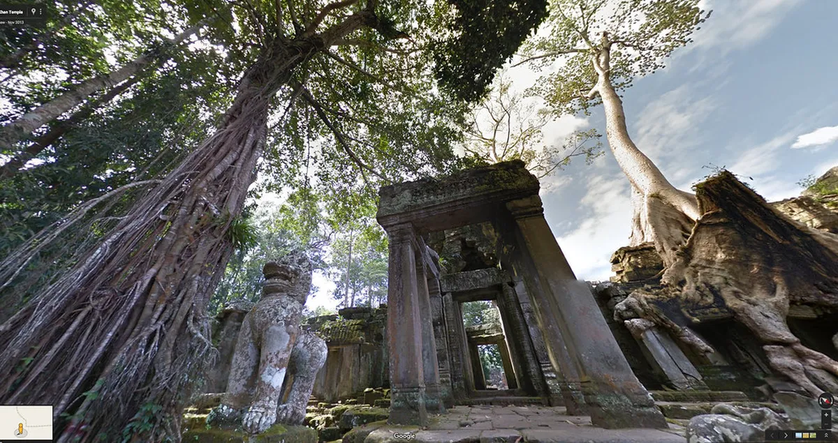1-Day Walking Tour of Sanmachi Suji District